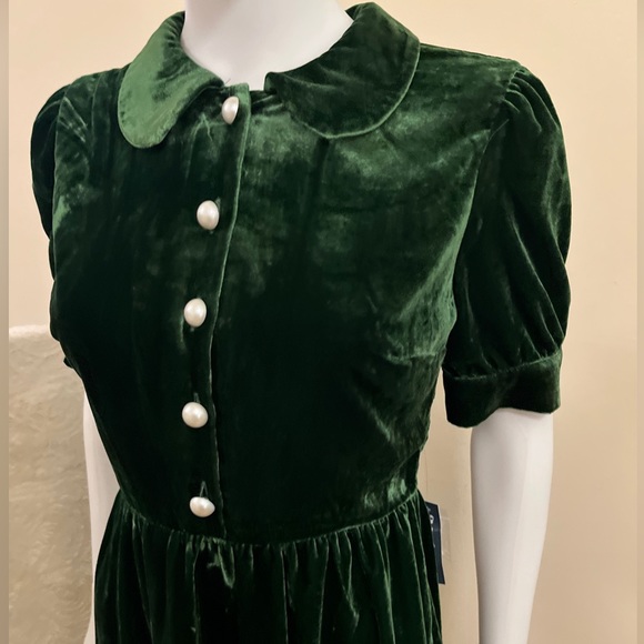 Modcloth | Dresses | Modcloth Green Velvet Retro Pearls Buttons Mini ...